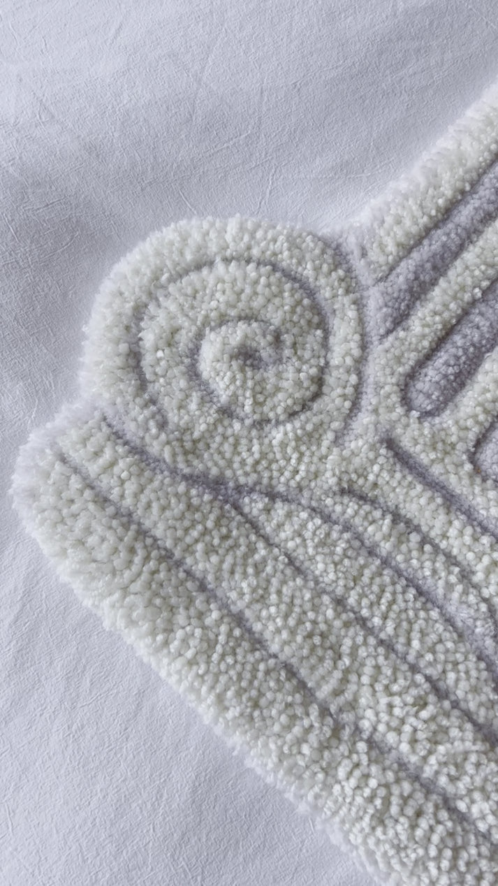 Roman pillar tufted rug – Mercury Retroshade